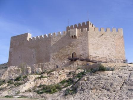 CASTILLO DE PETRER, Alicante – Revista La Alcazaba